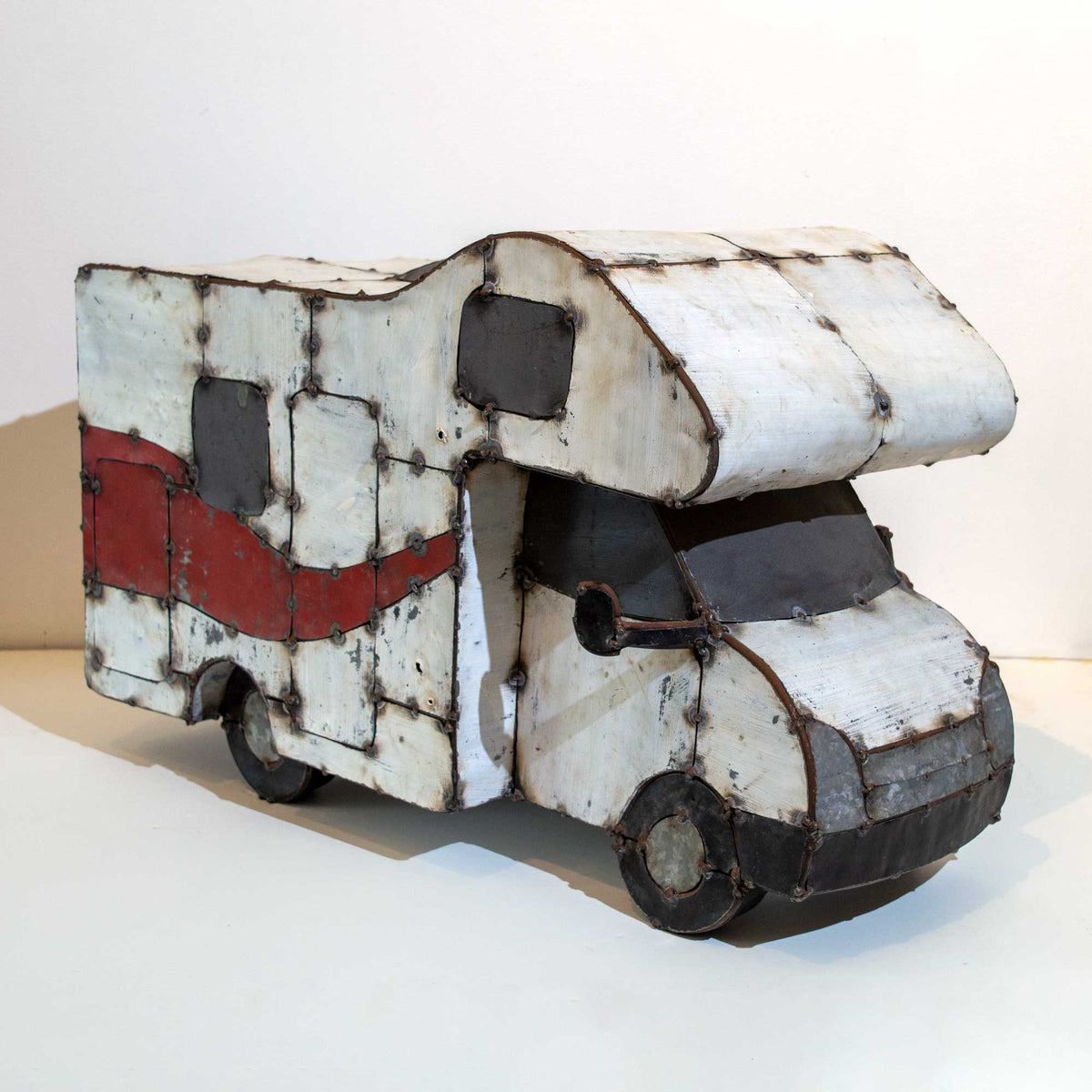 New work from Hannah Kidd – NZ Artbroker